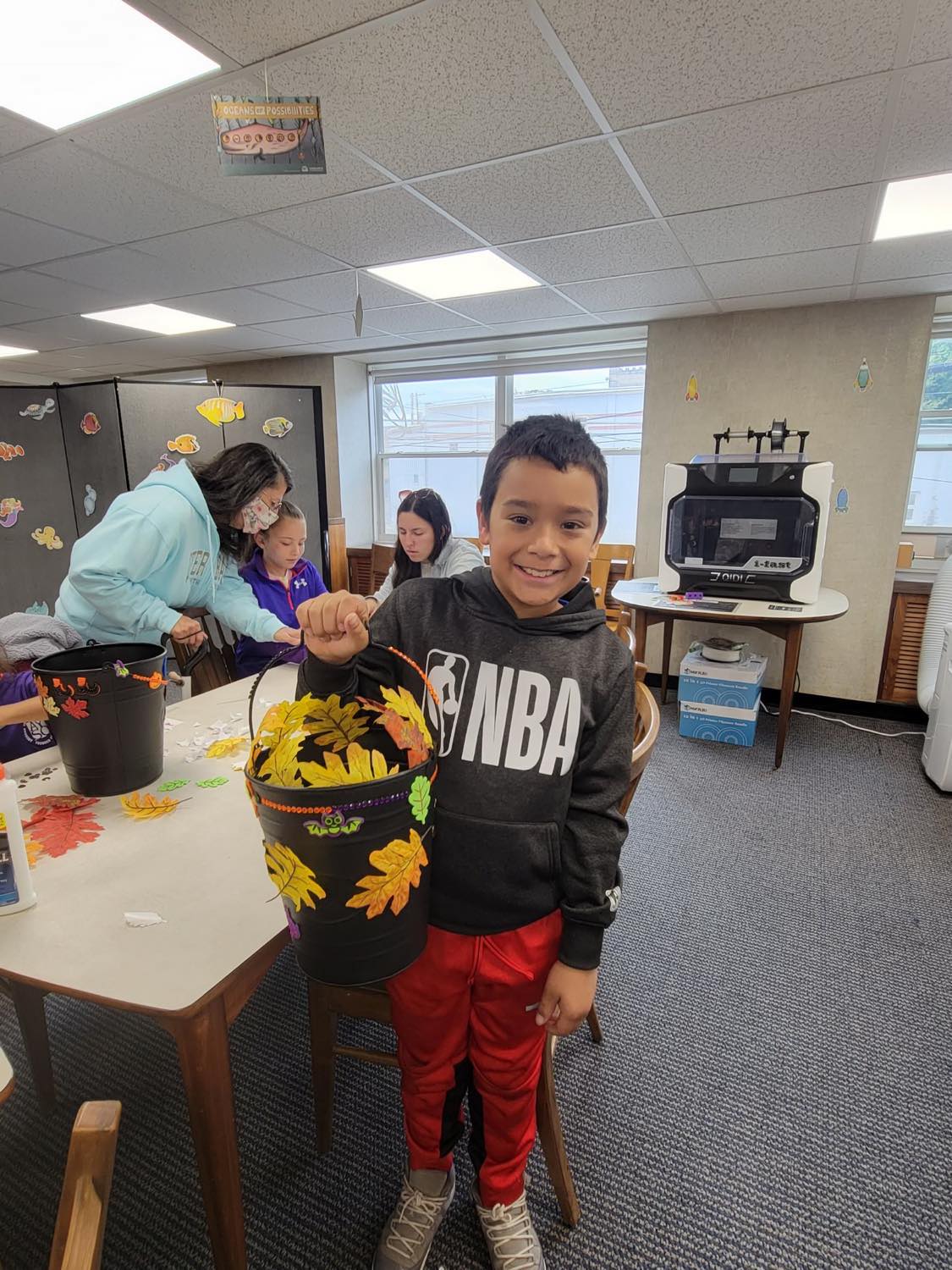 Candy Bucket Decorating – Shamokin-Coal Township Public Library