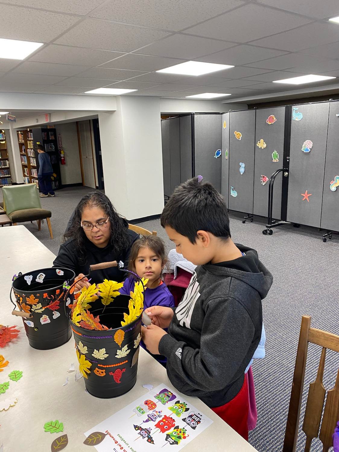 Candy Bucket Decorating – Shamokin-Coal Township Public Library