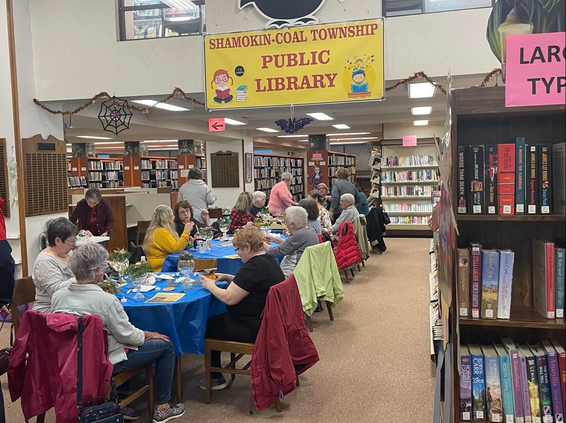 Fall Crafting at the Library – Shamokin-Coal Township Public Library